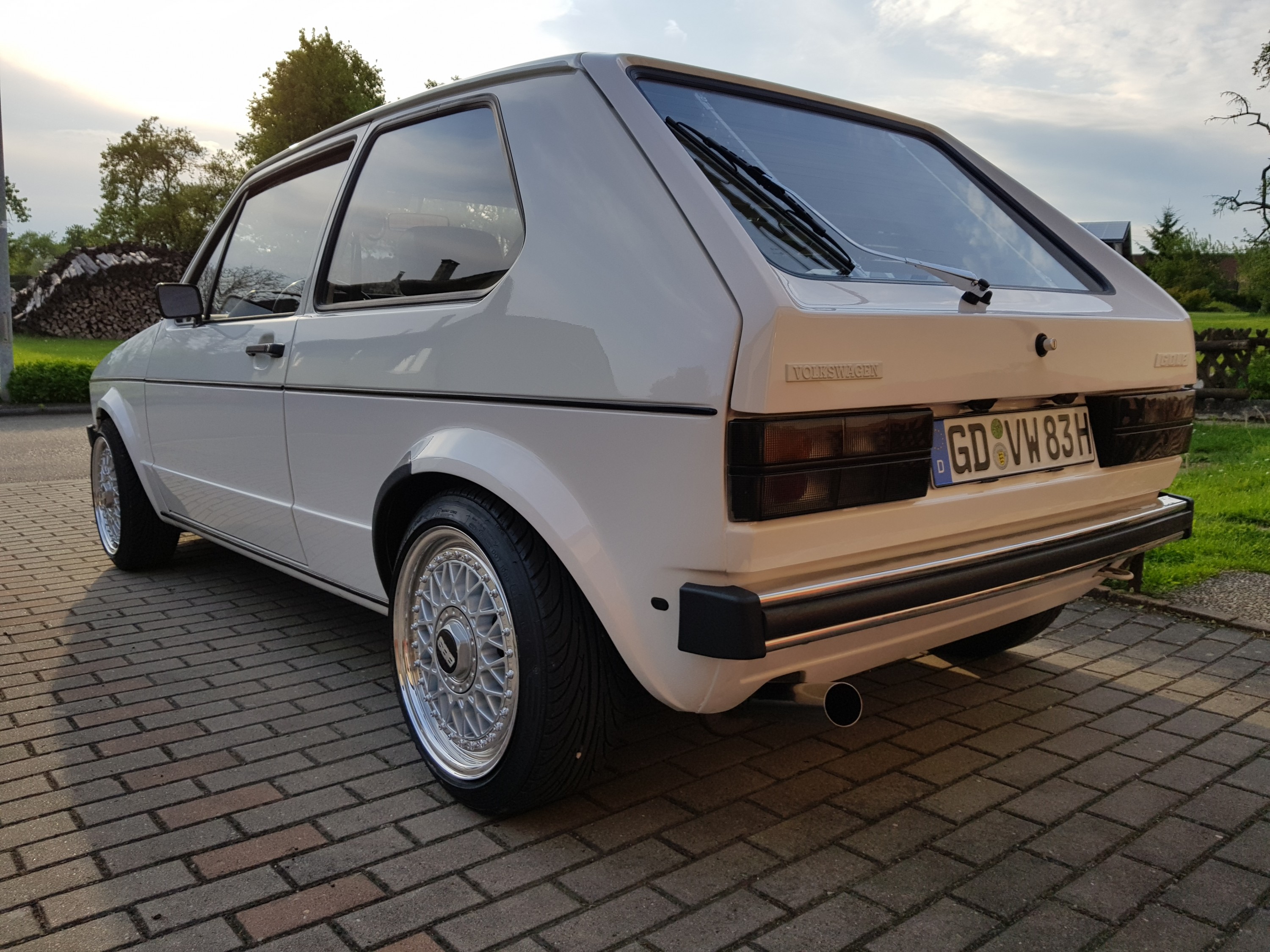 Golf 1 Weiss